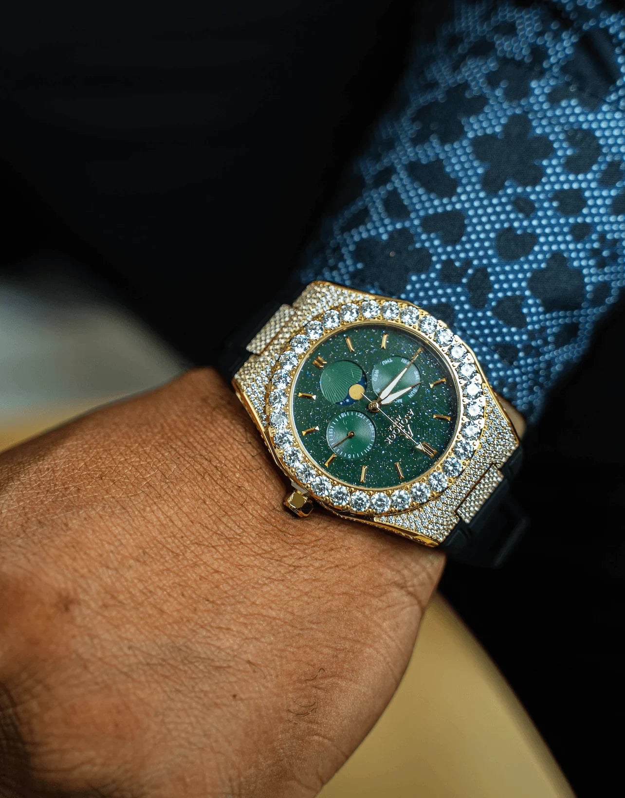 Iced transporter - Big diamond bezel - rubber strap– ASOROCK WATCHES