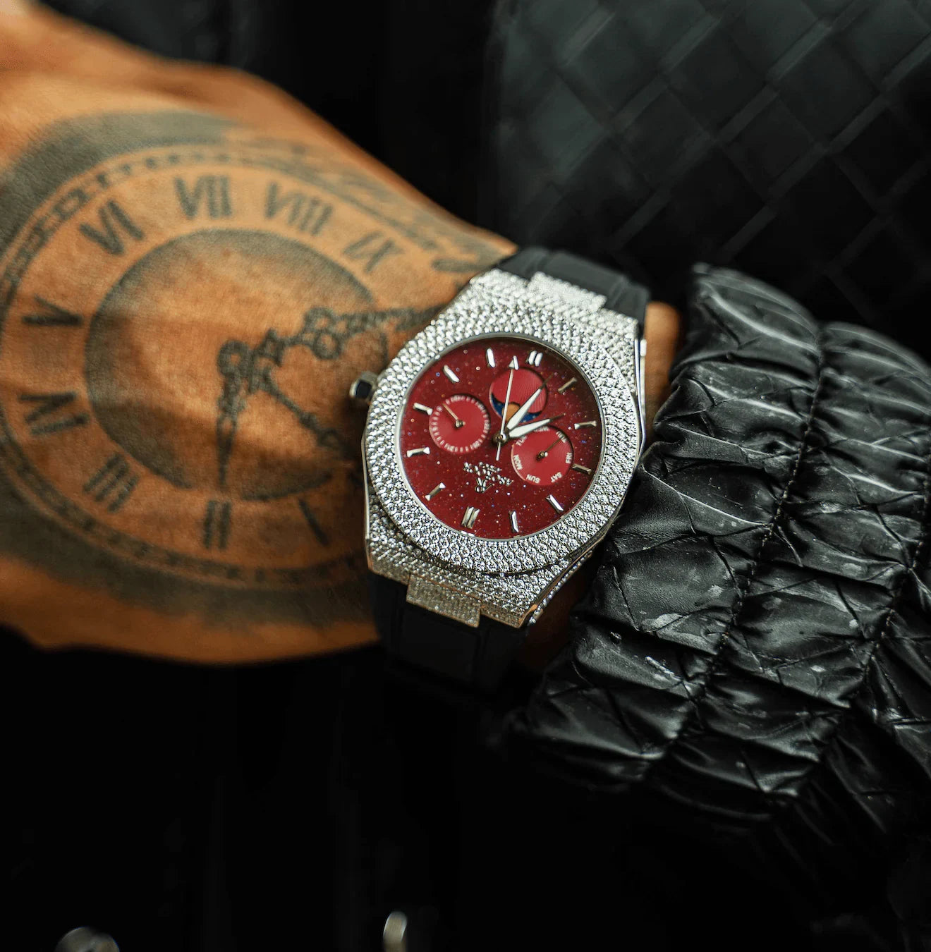 Iced transporter - small diamond bezel - rubber strap– ASOROCK WATCHES