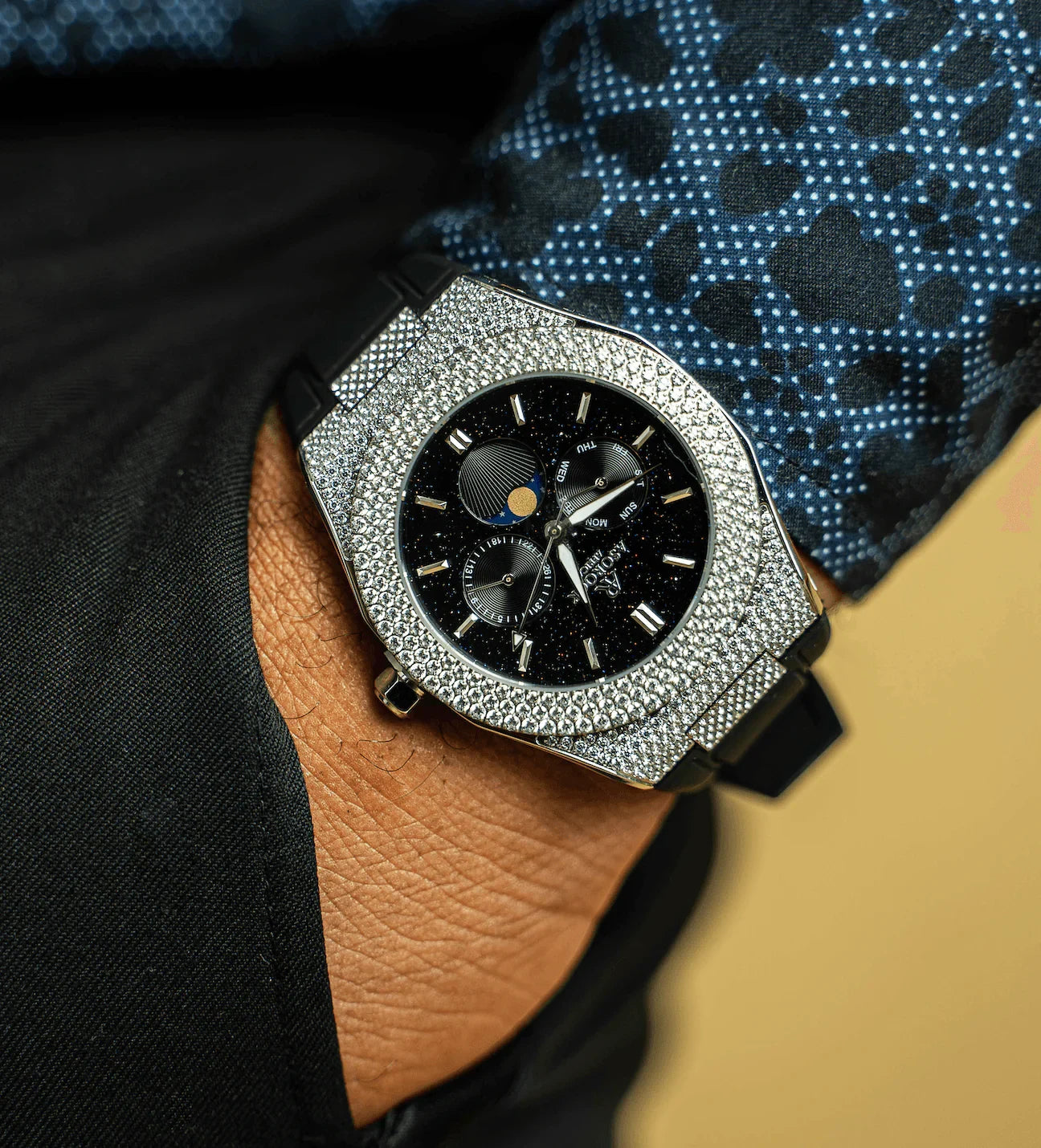 Iced transporter - small diamond bezel - rubber strap– ASOROCK WATCHES